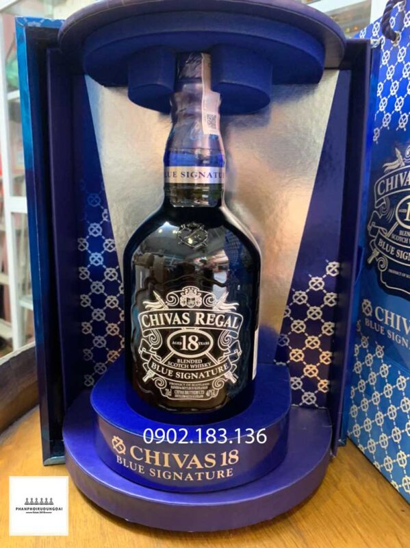 Rượu Chivas 18 Blue Signature hộp quà tết 2023, Chivas 18 Blue ...